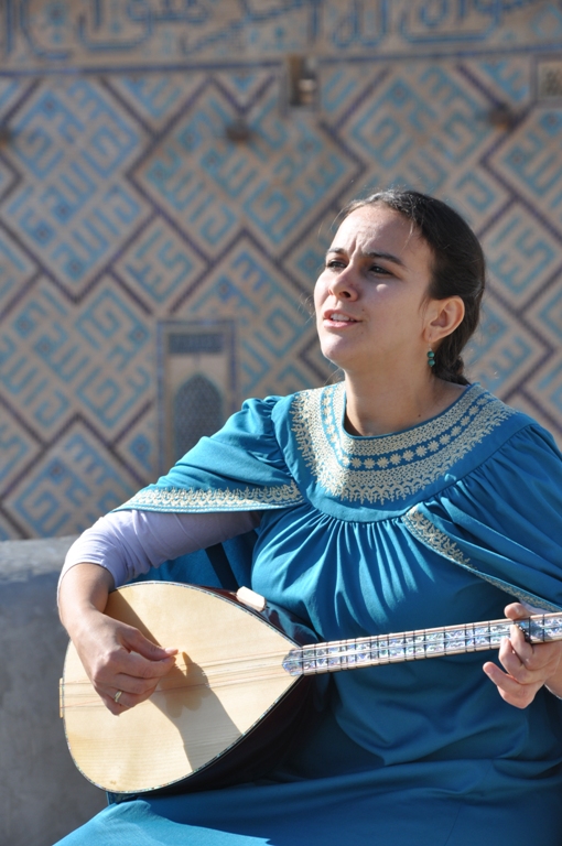 Bio - Guessous Majda Mária